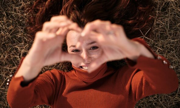 Echa 4 Gotas en tu oído y volverás a escuchar como antes – Virolico Echa 4 Gotas en tu oído y volverás a escuchar como antes – Virolico